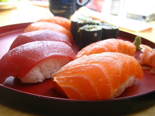 How long until salmon sashimi goes bad?