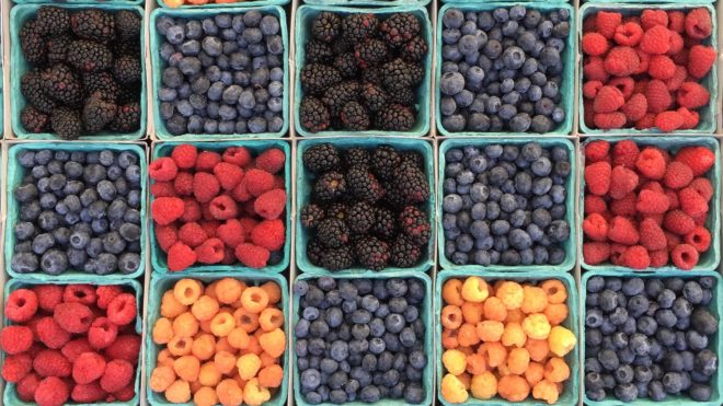 How many berries should I eat a day?