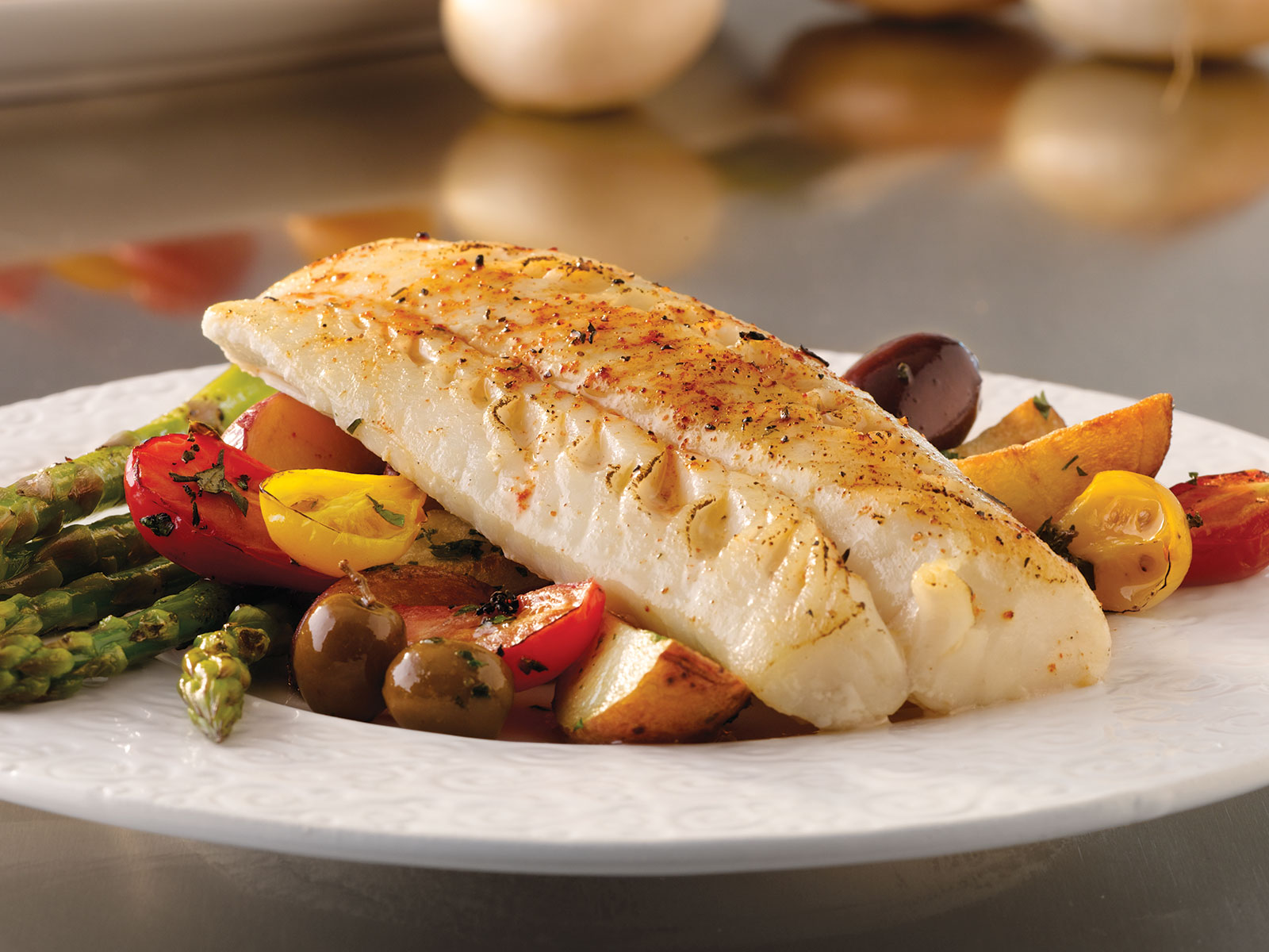 How many calories are in 4 oz of cooked Cod?