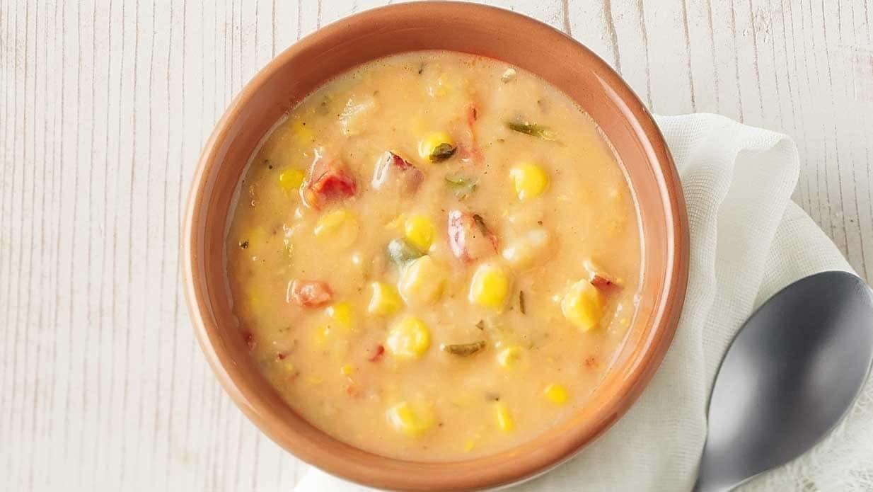 How many calories are in a bowl of Panera summer corn chowder?