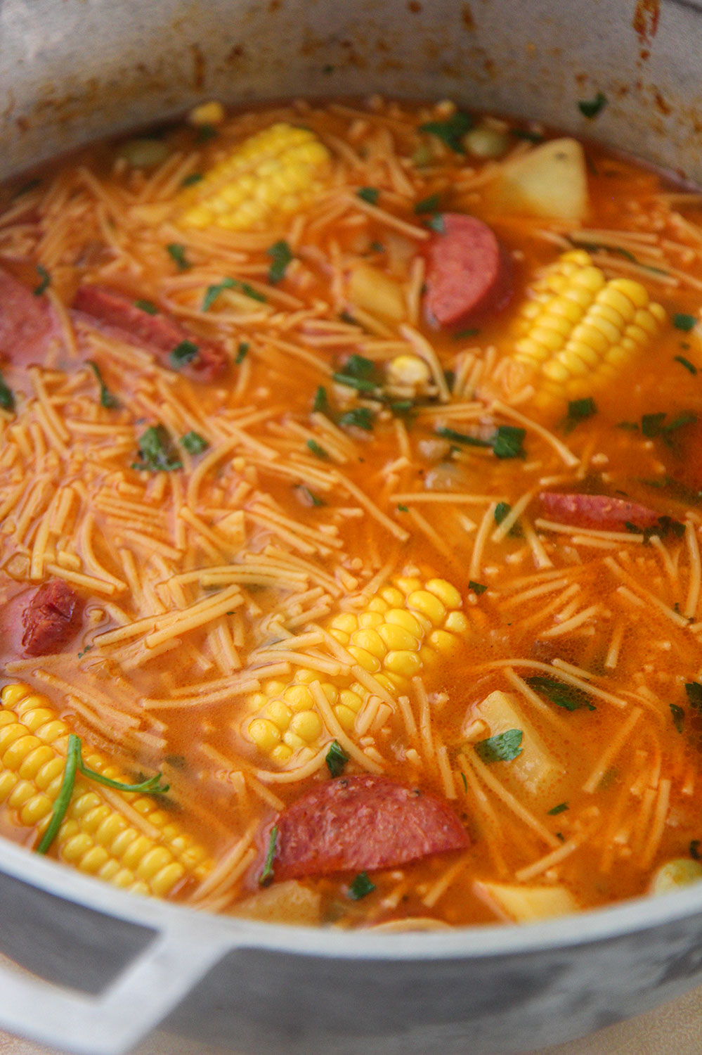 How many calories are in a bowl of sopa de Salchichon?