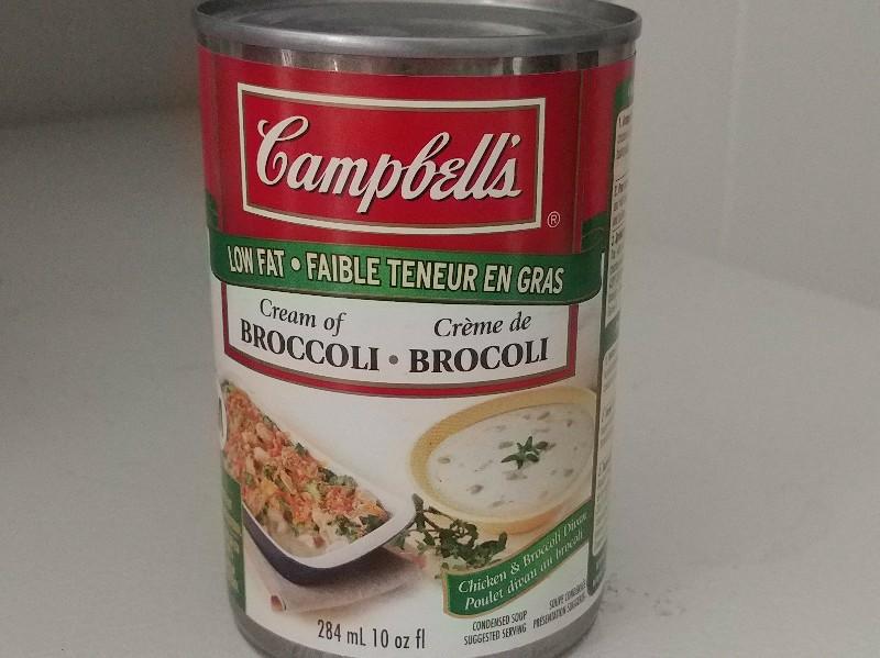 How many calories are in a can of Cream of Broccoli Soup?