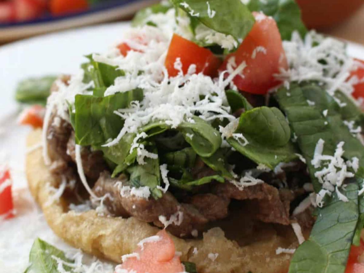 How many calories are in a carne asada sope?