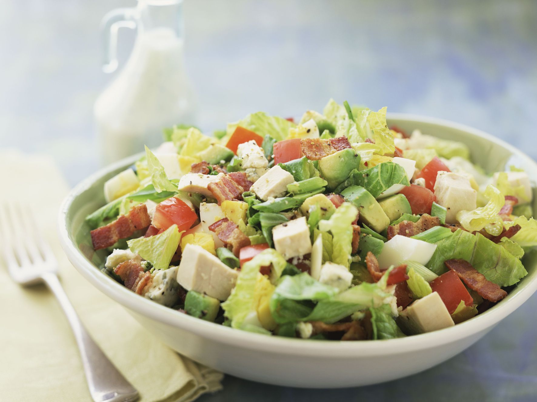 How many calories are in a chopped chicken salad?