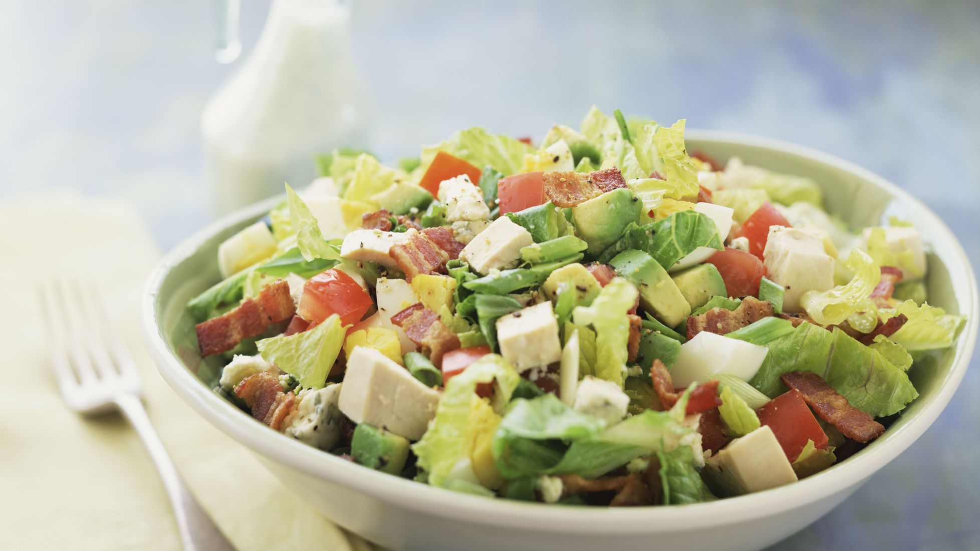 How many calories are in a chopped salad?