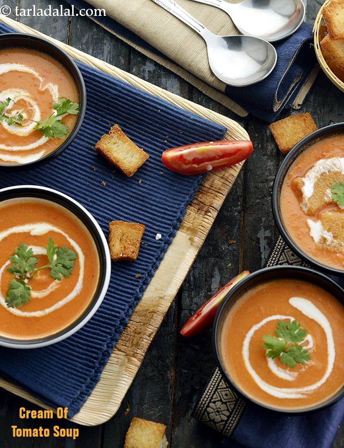 How many calories are in a cup of cream of Tomato Soup?