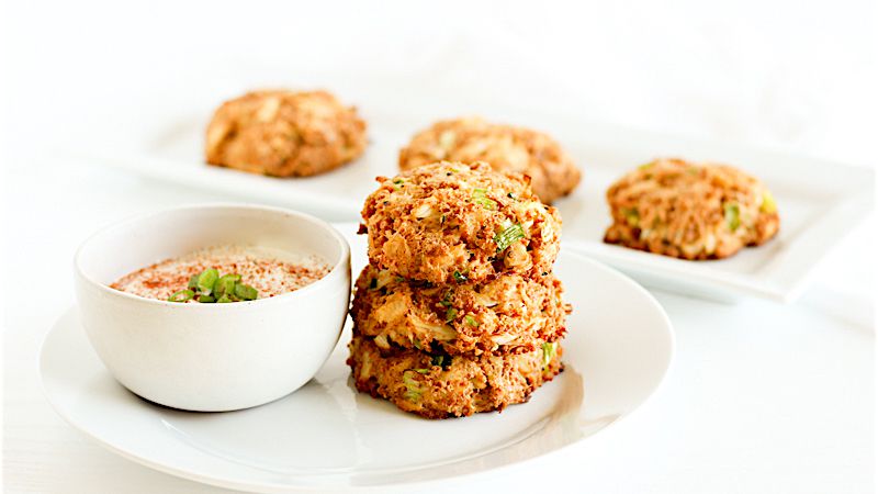 How many calories are in a homemade crab cake?
