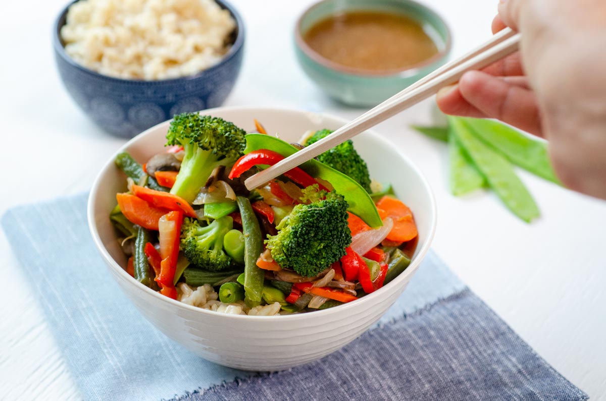 How many calories are in a vegetable stir fry?