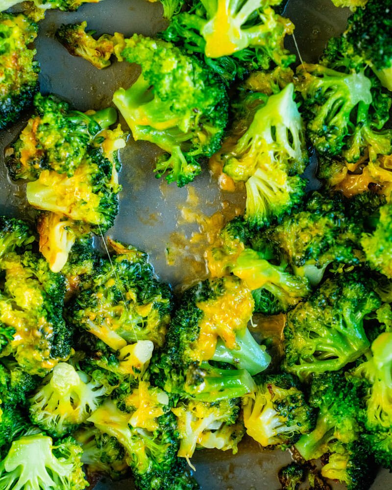 How many calories are in Broccoli and shredded cheese?