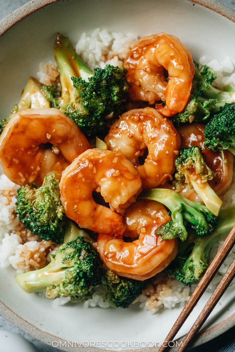 How many calories are in Chinese shrimp and broccoli?