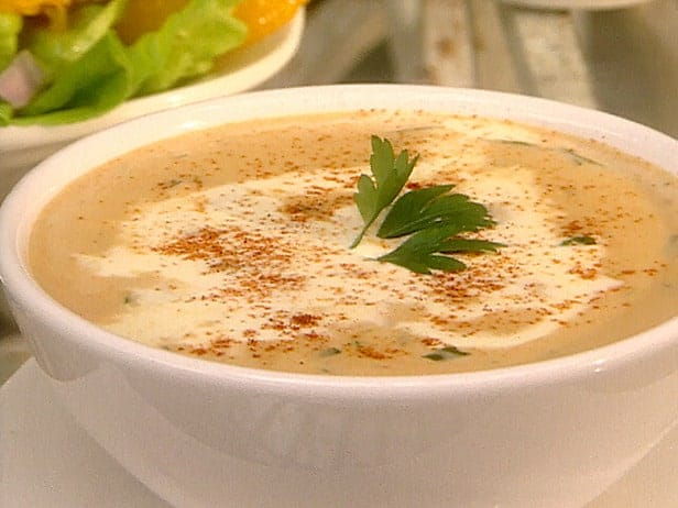 How many calories are in crab bisque?