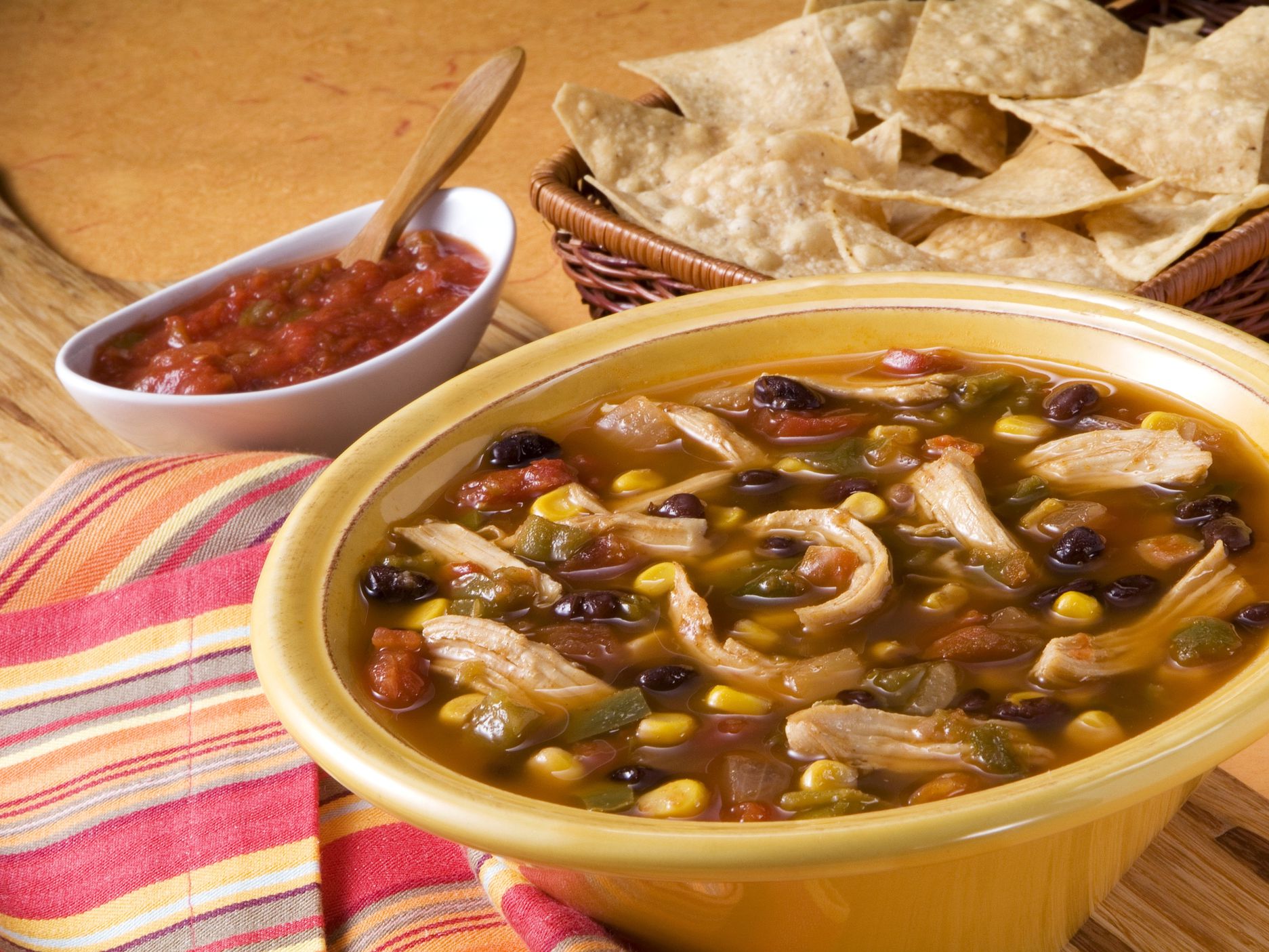 How many calories are in Mexican soup?