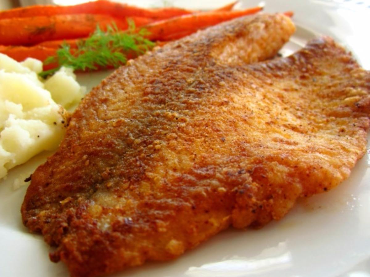 How many calories are in pan fried tilapia?