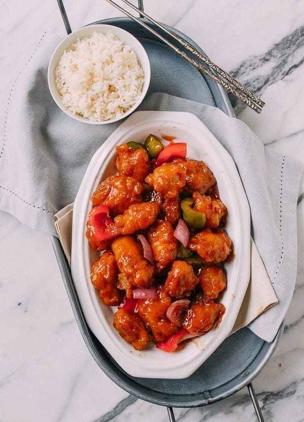 How many calories are in sweet and sour chicken from a Chinese restaurant?