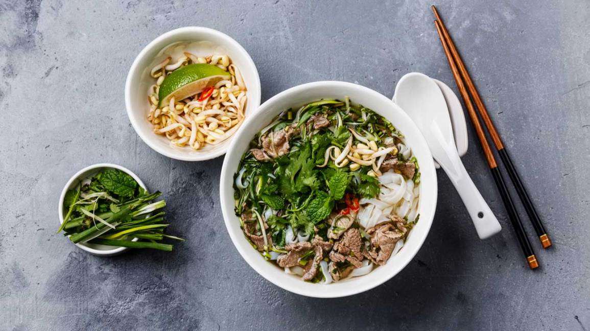 How many calories are in Vietnamese soup?