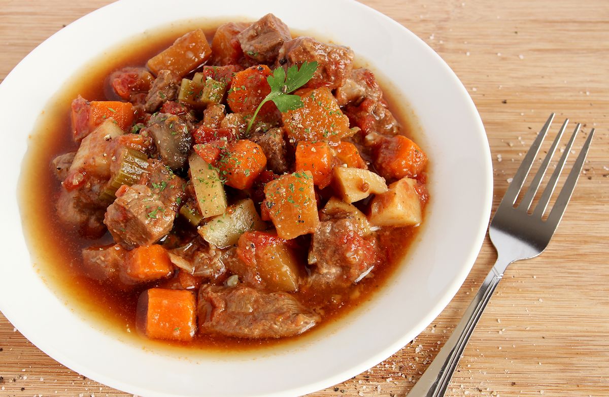 How many calories does beef stew have?