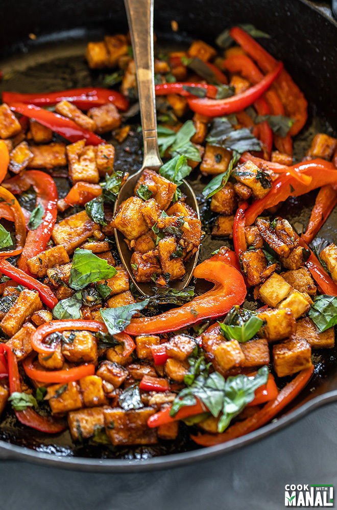 How many calories in a Thai tofu stir fry?