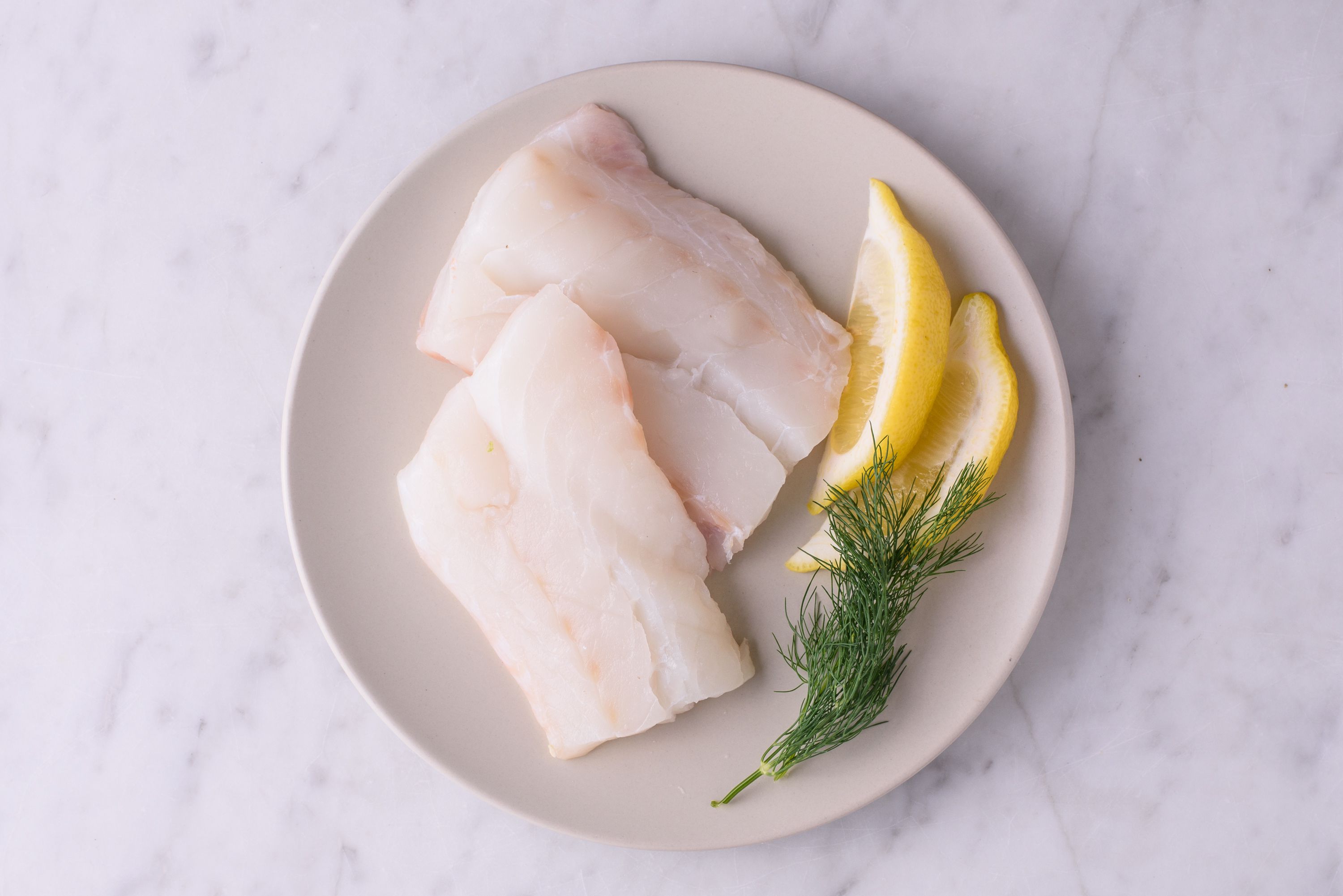 How many carbs are in Atlantic cod?