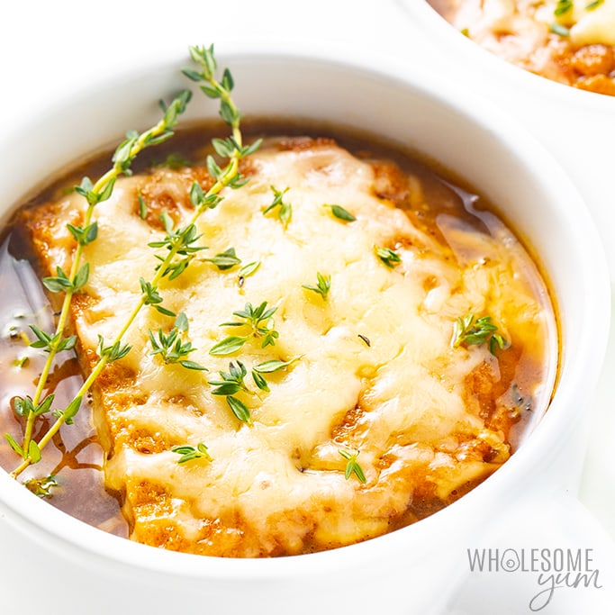 How many carbs are in baked French onion soup?