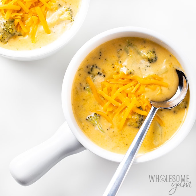 How many carbs are in broccoli cheddar cheese soup?