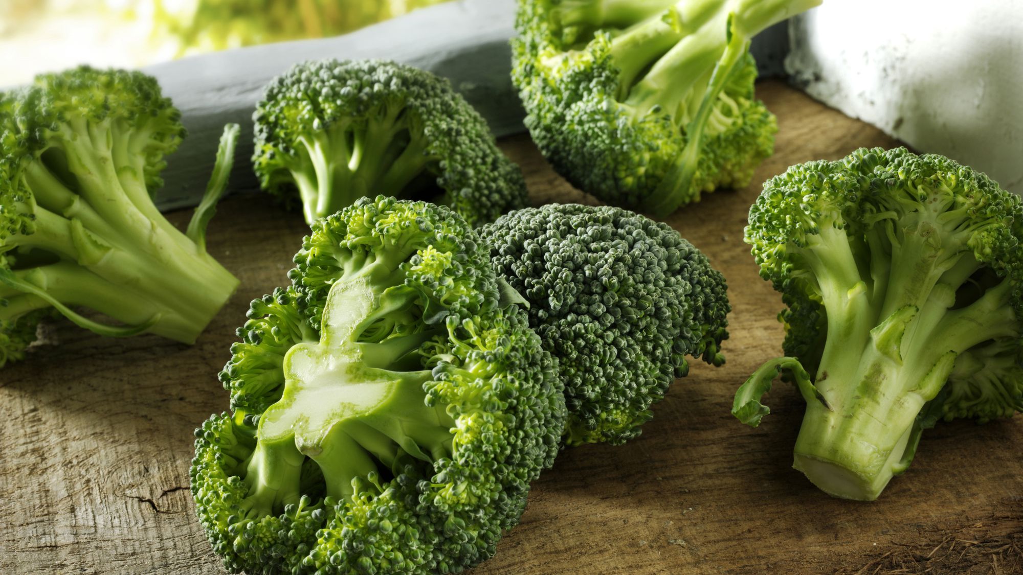 How many cups is 2 bunches of broccoli?