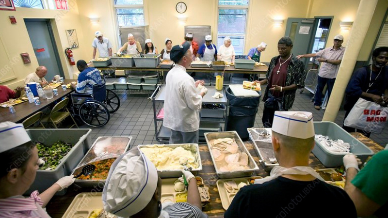 How many soup kitchens are in America?