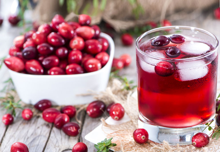 How much cranberry juice should I drink daily for a UTI?