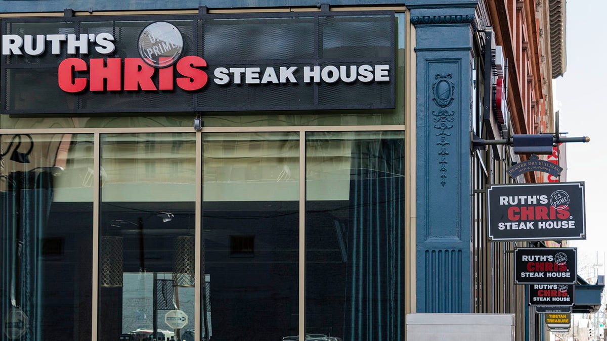 How much did Ruth's Chris Steak House get in small business loans?