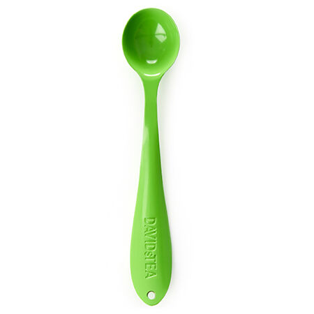 How much does a matcha spoon hold?