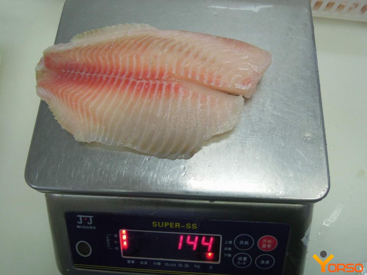 How much does one fillet of tilapia weigh?