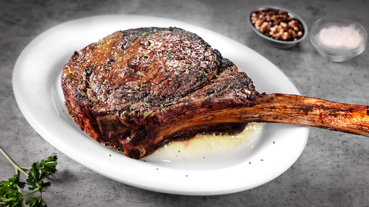 How much is a 40 oz Tomahawk steak at Ruth's?