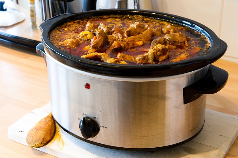 How much meat can you put in a slow cooker?