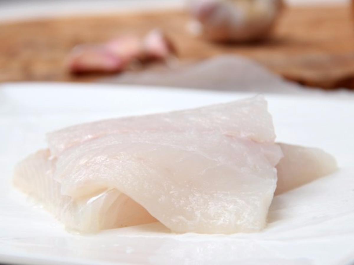 How much protein is in a large haddock?
