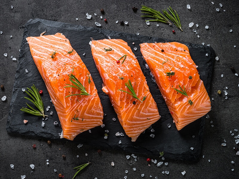 How much salmon do I need for 3 adults?