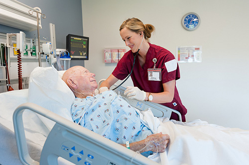 How nurses can help cancer patients?