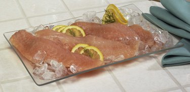 How to clean frozen fish before cooking?
