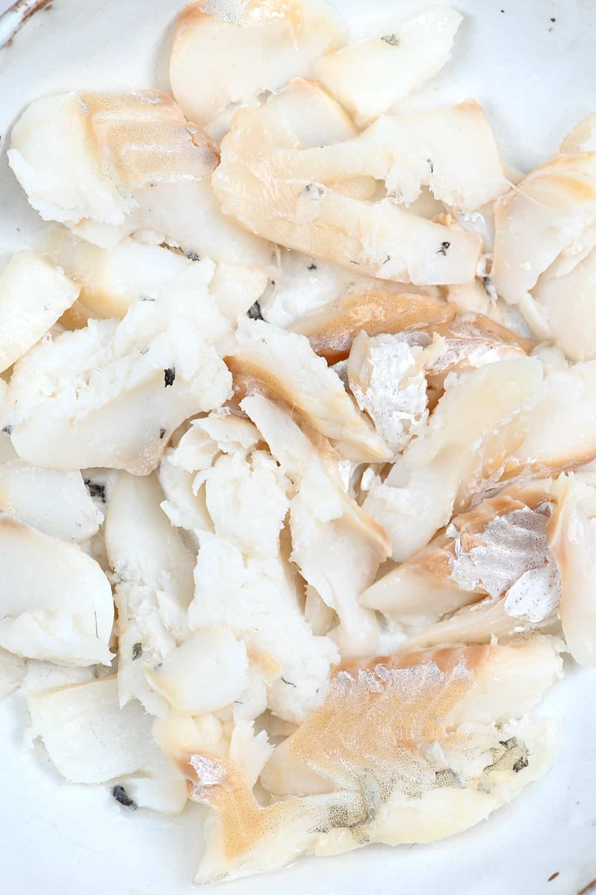 How to clean salt cod fish?