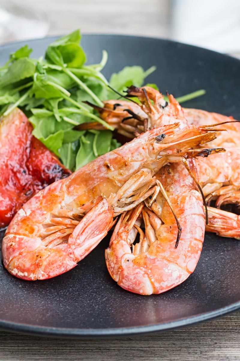 How to cook defrosted prawns on Grill?