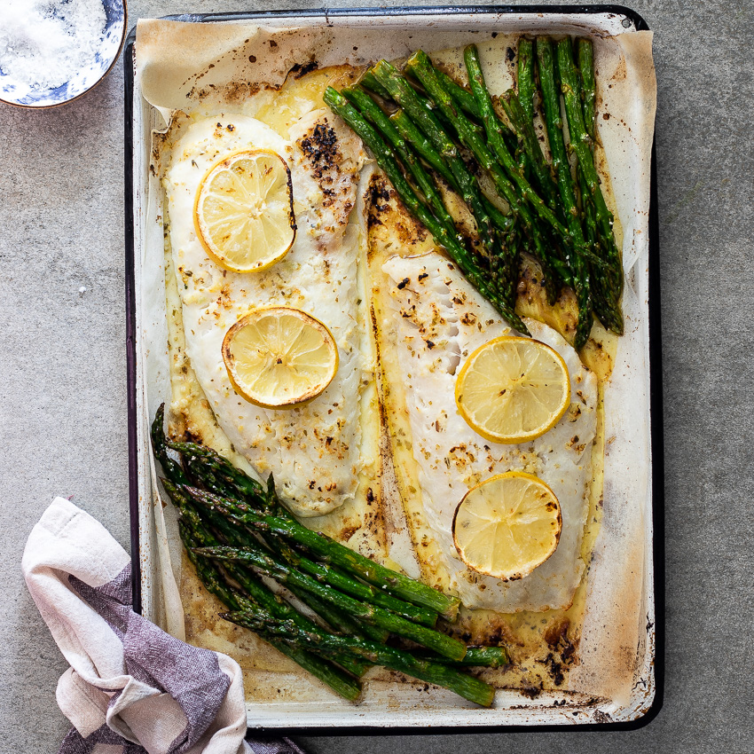 How to cook fish in the oven with butter?