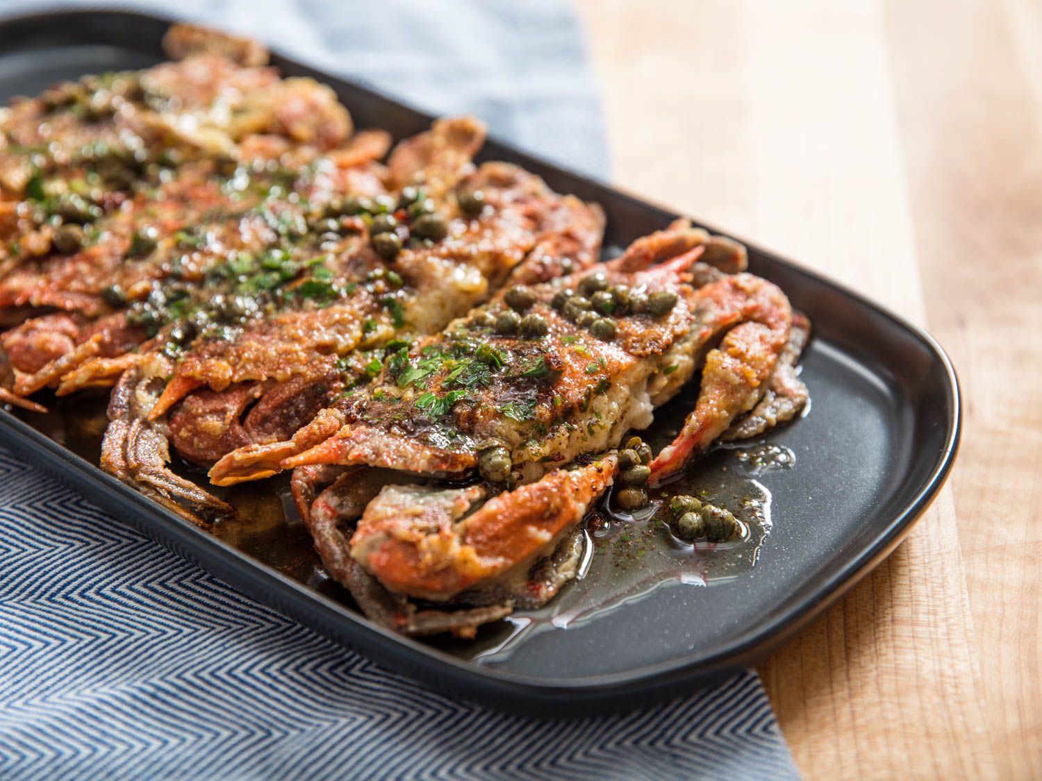 How to cook soft shell crabs in a pan?