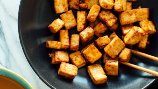 How to cook tofu with corn starch?