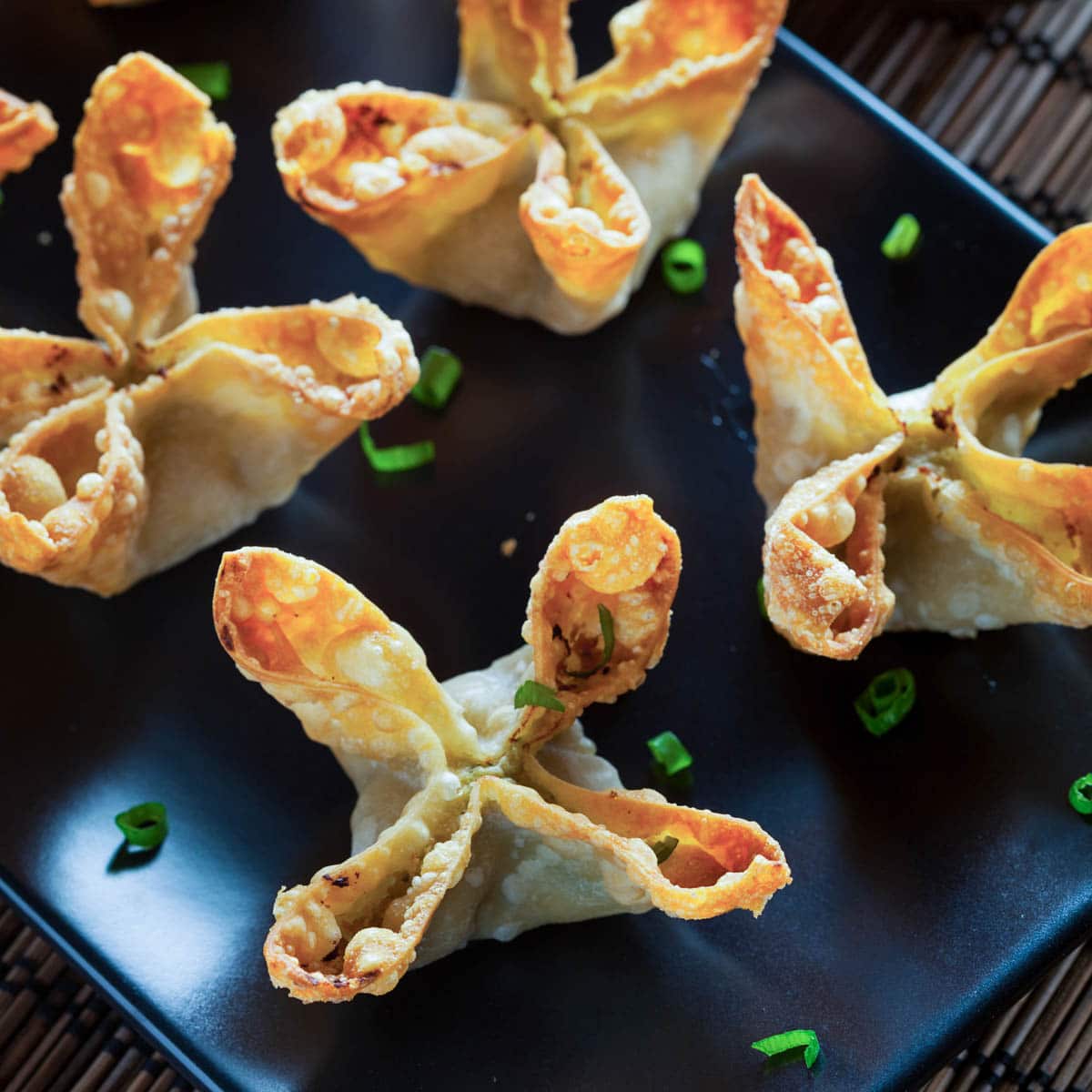 How to store cooked crab rangoon?
