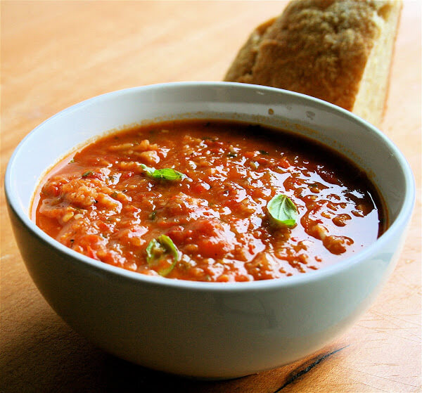 How to thicken tomato soup with bread?