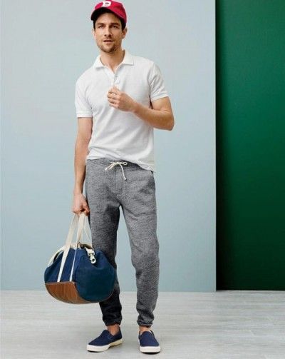 How to wear sweatpants with a polo shirt?