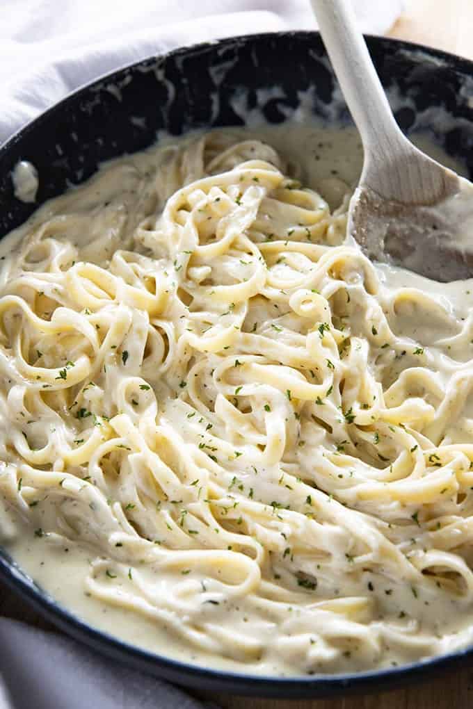 How would you describe Alfredo sauce?