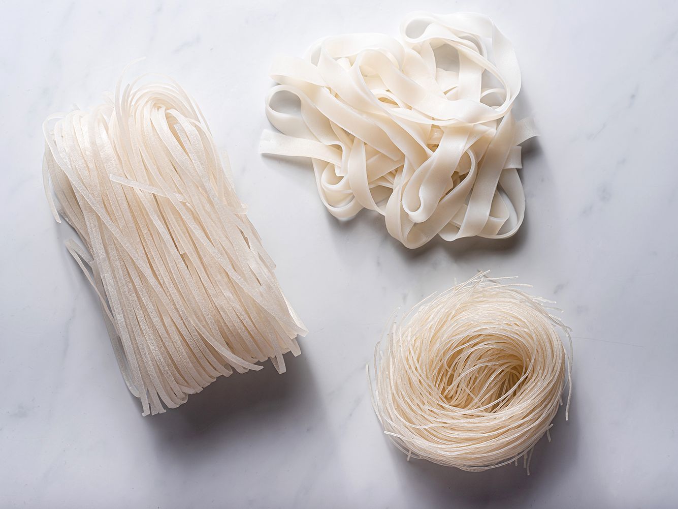 How would you describe rice noodles?