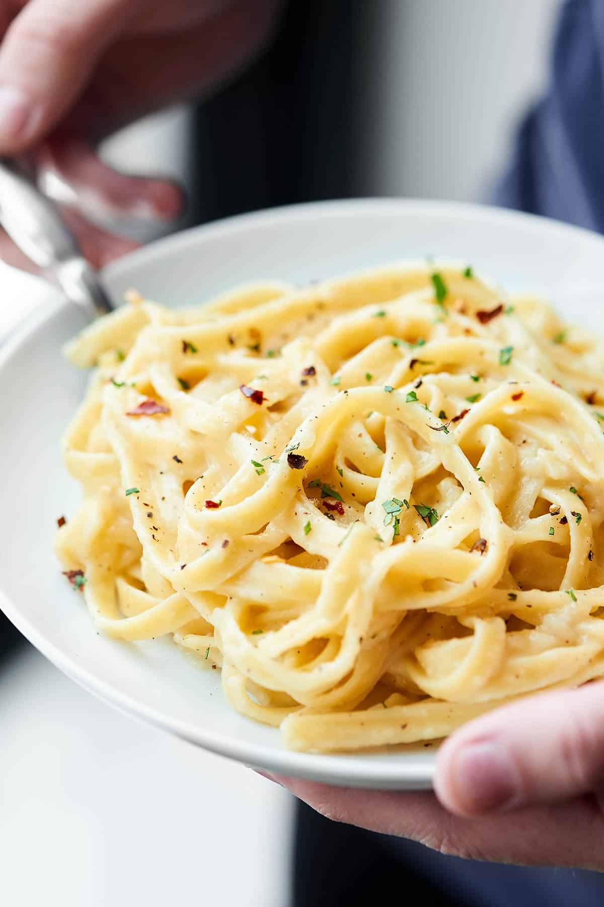 Is Alfredo sauce healthier than red sauce?