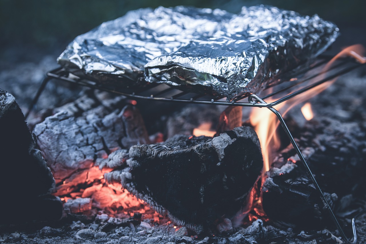 Is aluminum foil toxic when burned?