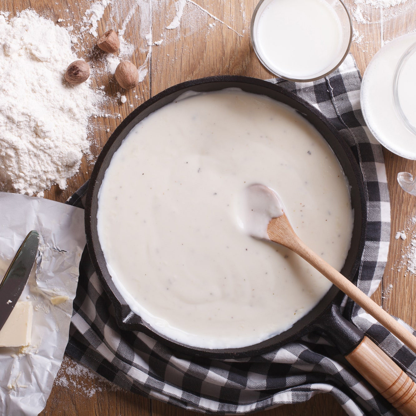 Is béchamel and white sauce the same thing?