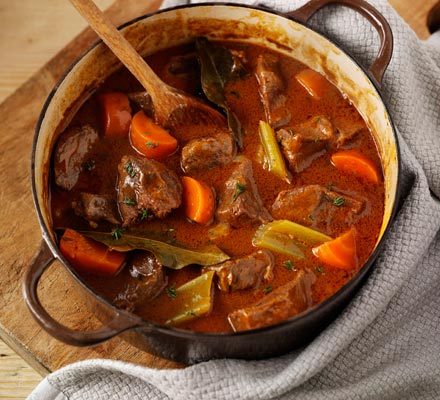 Is casserole and stewing steak the same?